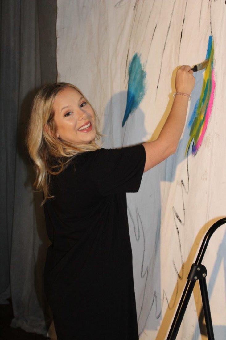 1090 emily knoll (Medium) – 318Central