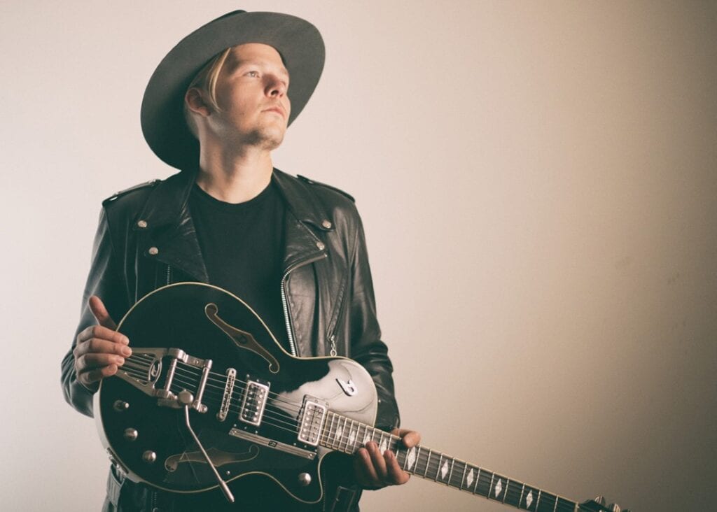 ERIC JOHANSON: A CENLA NATIVE SHARES HIS MUSIC WITH THE WORLD! – 318Central