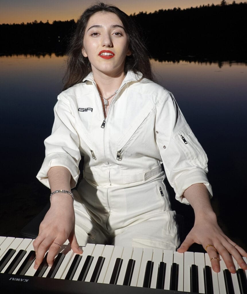 VERONICA LEWIS: LISTEN TO THE RHYTHM OF THE BLUES … – 318Central