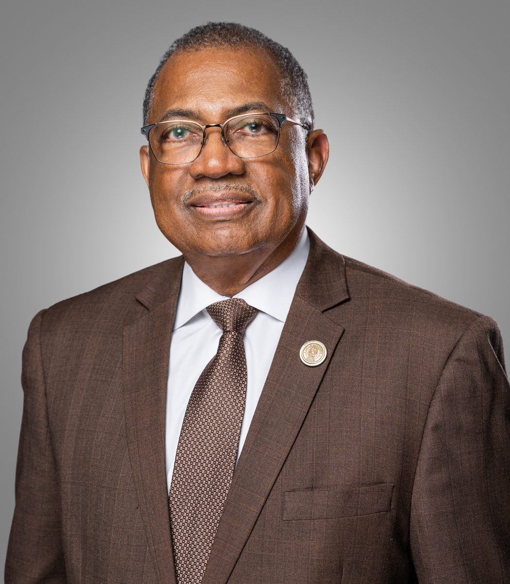 RE-ELECT JEFF HALL, MAYOR, #76 – 318Central