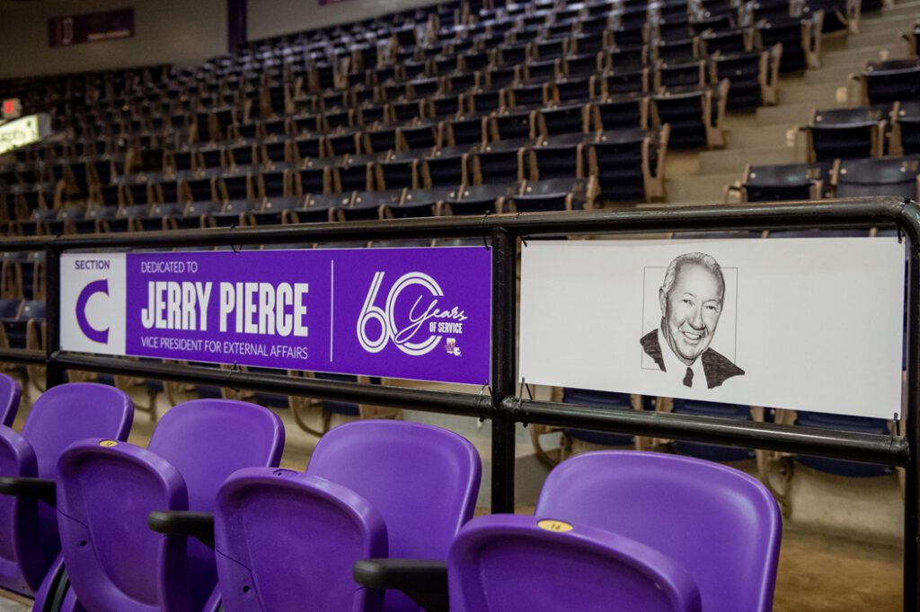 PRATHER COLISEUM’S SECTION C NAMED FOR JERRY PIERCE – 318Central