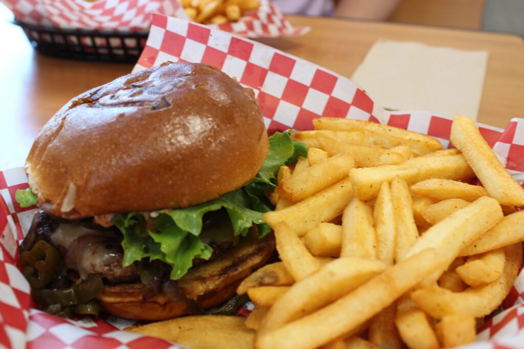 BURGER 318 – NOT JUST ANOTHER BURGER JOINT – 318Central